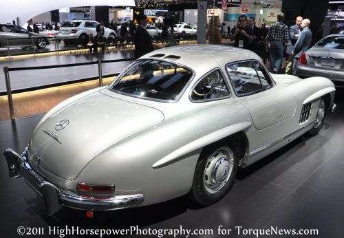 A rear end look at the 1955 Mercedes Benz 300SL Gullwing Coupe | Torque ...